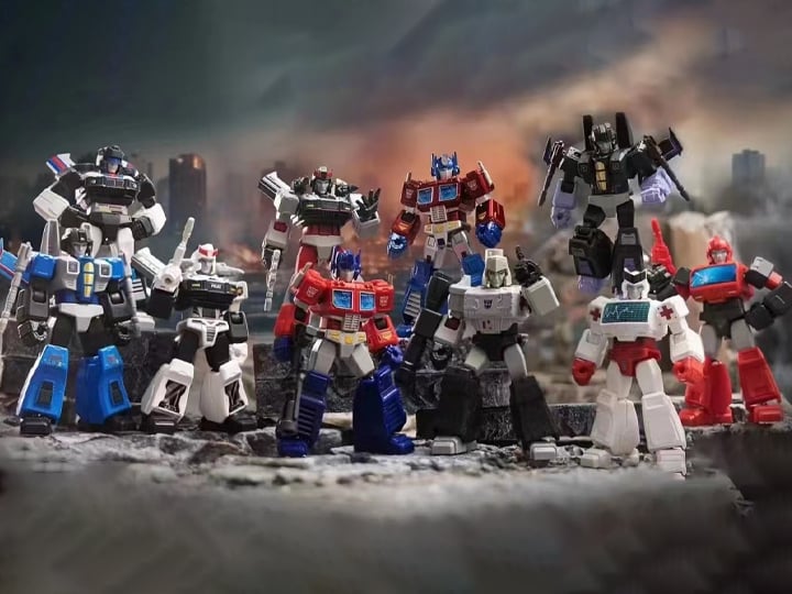 Blokees Figures Transformers Galaxy Version 01 Roll Out - Blind Box ...