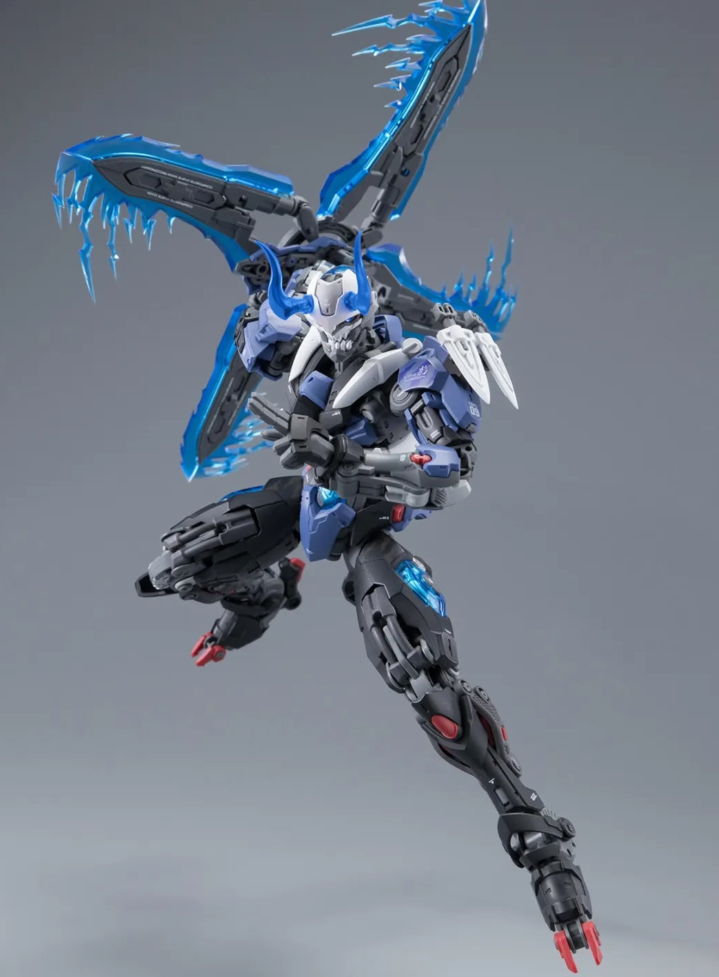 1/10 Lone Shadow (Full Package) — Ani Mecha